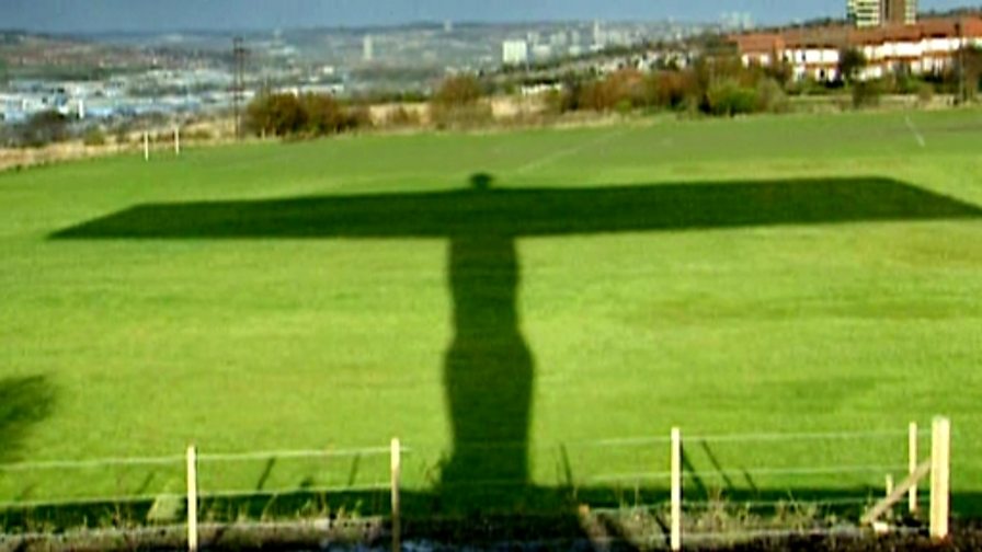 BBC Two - Science Clips, Light and Shadows - Clips