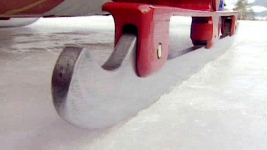 BBC Two - Science Clips, Friction, Streamlining in nature and industry