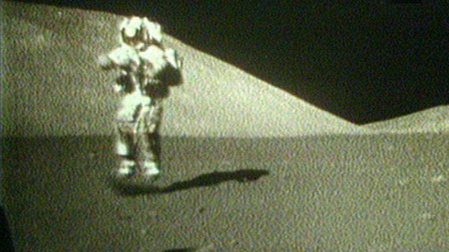 BBC Two - Bitesize: Physics, How is a rocket propelled into space?