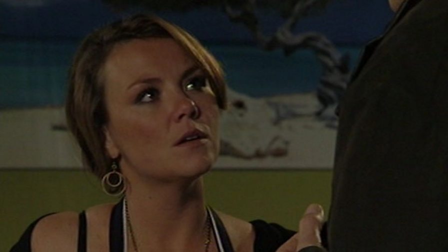 BBC One - EastEnders 2008 - 2012, 2009, 08/12/2009, Archie's Big Question