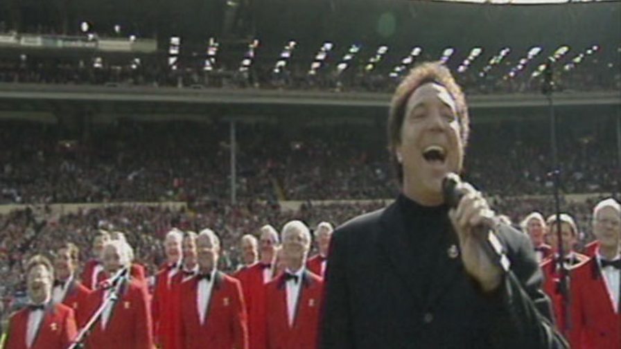 BBC Sport - Sunday Grandstand, Rugby Union: Five Nations Championship ...