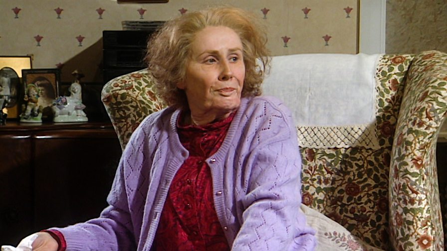 BBC Two - The Catherine Tate Show, Series 2, Episode 6, Am I Bovvered?