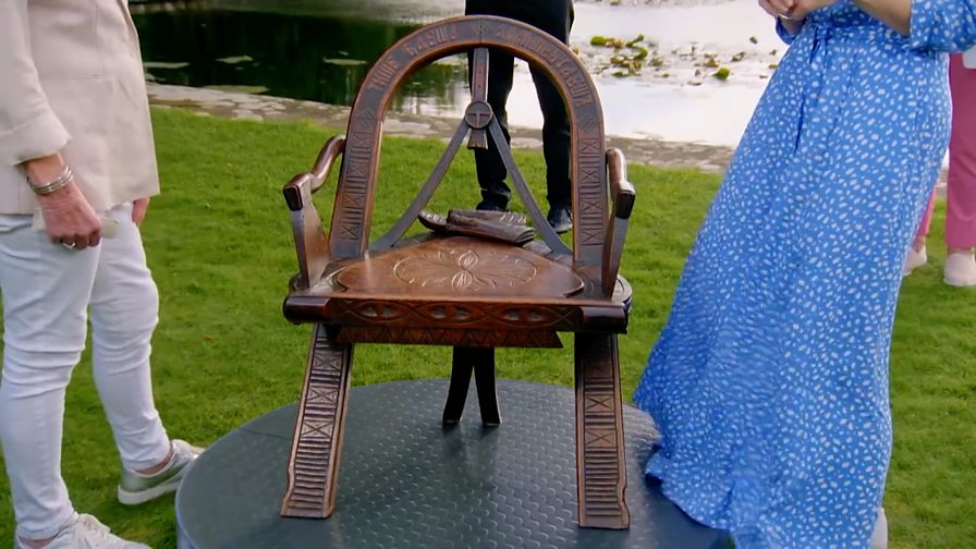 BBC One - Antiques Roadshow - Elaine Binning