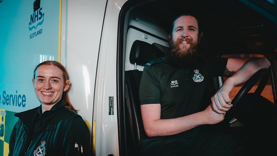 BBC Scotland - Paramedics on Scene