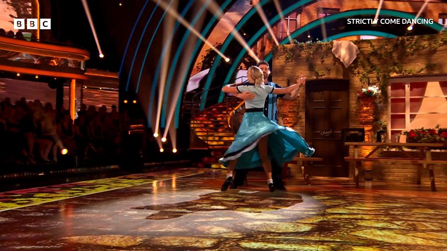BBC One - Strictly Come Dancing, Series 22, Week 2, Punam and Gorka Foxtrot