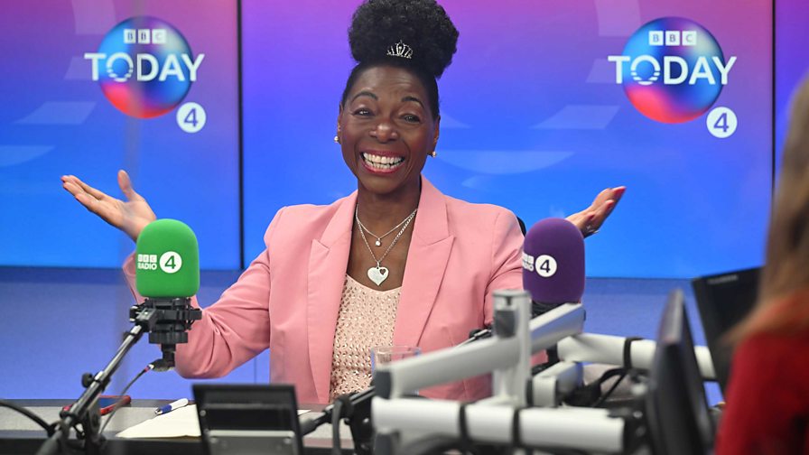 BBC Radio Nottingham - BBC Radio Nottingham, Beeston: 'Why do bananas ...