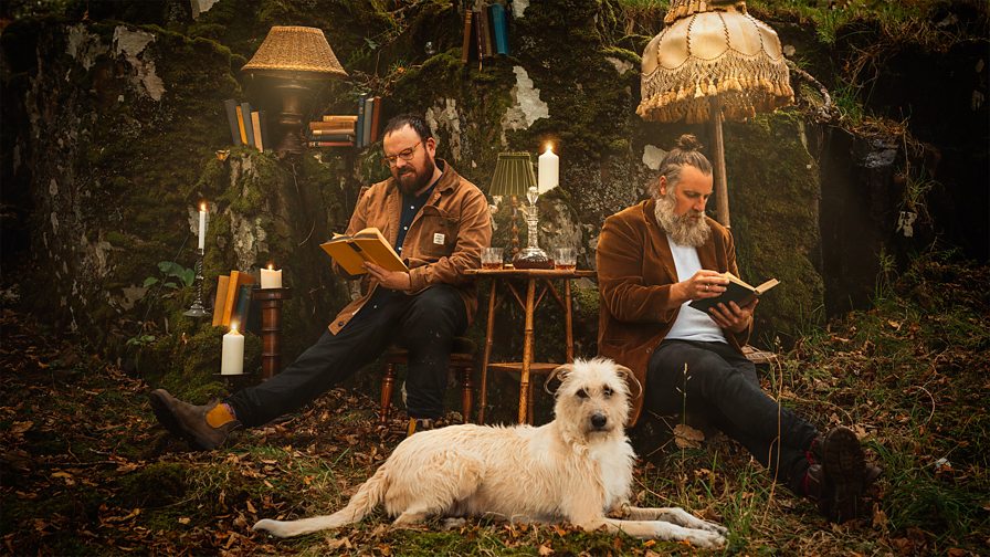 BBC Scotland - Banjo and Ro’s Grand Island Hotel, Series 1, Home