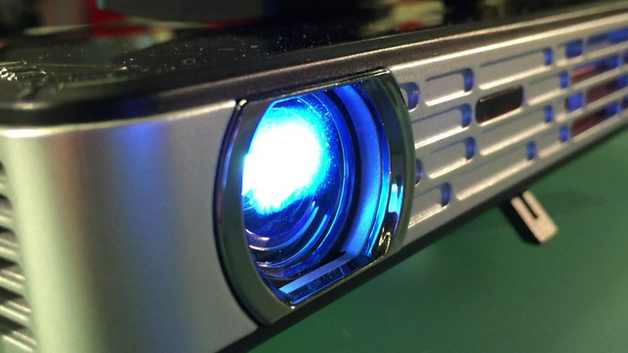 BBC News - Click, 23/11/2013 GMT, 3D printing chocolate and pasta