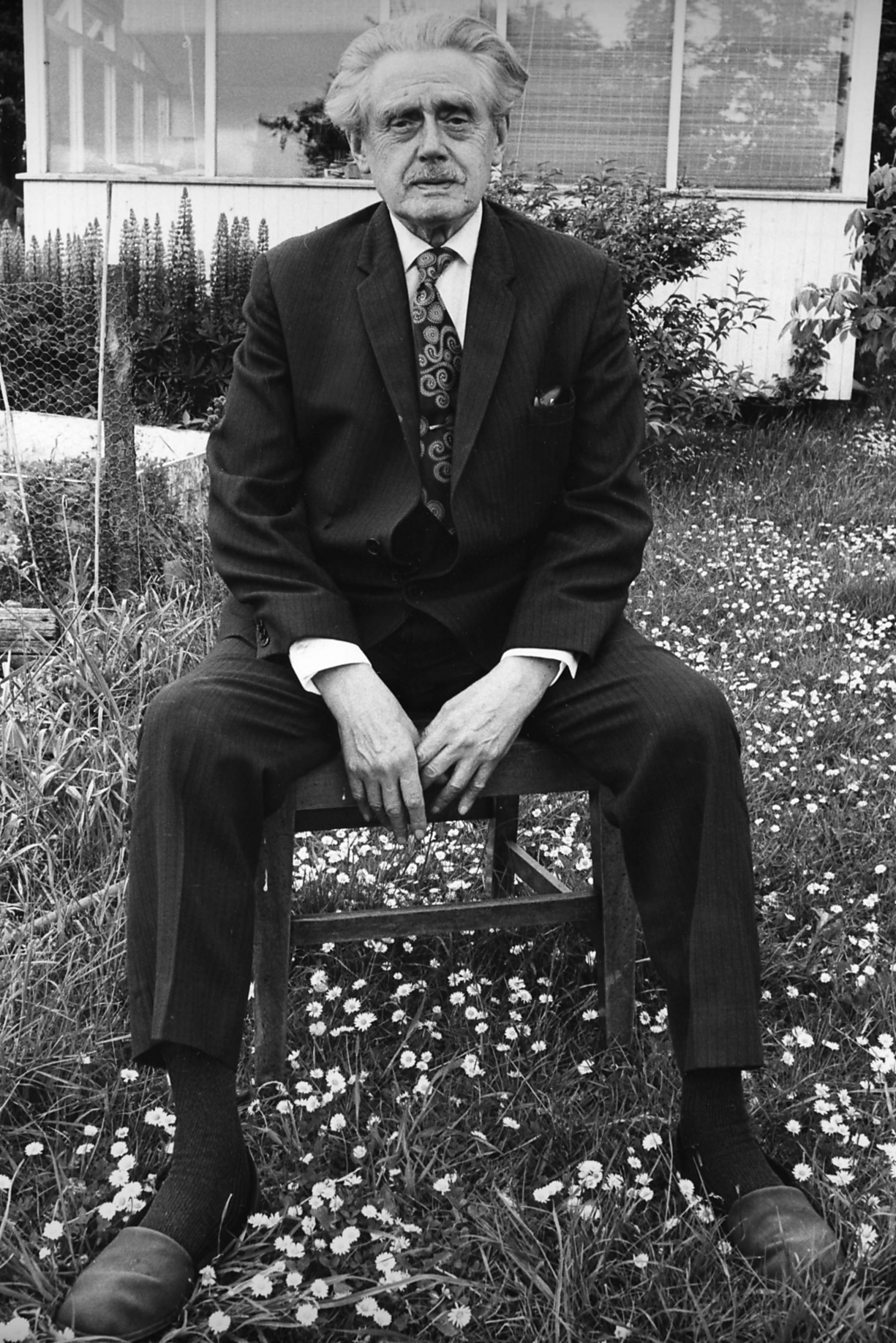 BBC Two - Writing Scotland - Hugh MacDiarmid