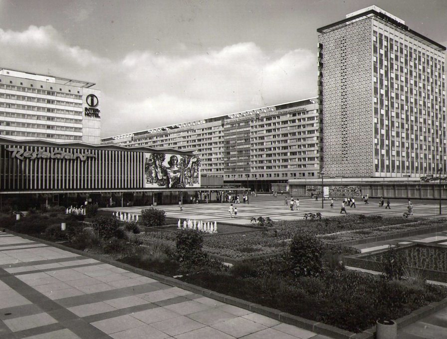 BBC Arts - BBC Arts - Seeing Red: Postcards of Soviet-era architecture