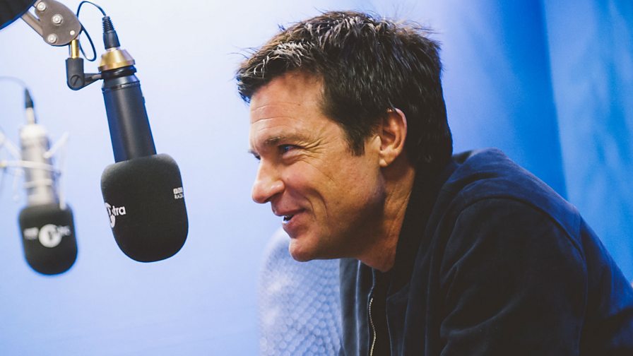 BBC - 12 celebrities you didn't know are left-handed