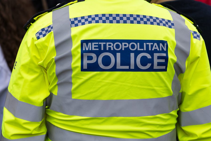 BBC Radio 5 Live - Gangster - What happens when the police crack an ...