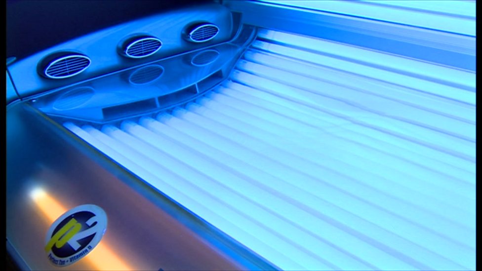 BBC One - Breakfast, 31/07/2013, Warnings over sunbed use