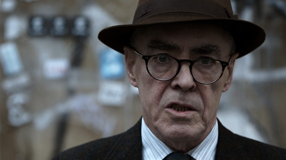 BBC Two - Poetry: Between the Lines, Ciaran Carson on his poem 'Belfast ...