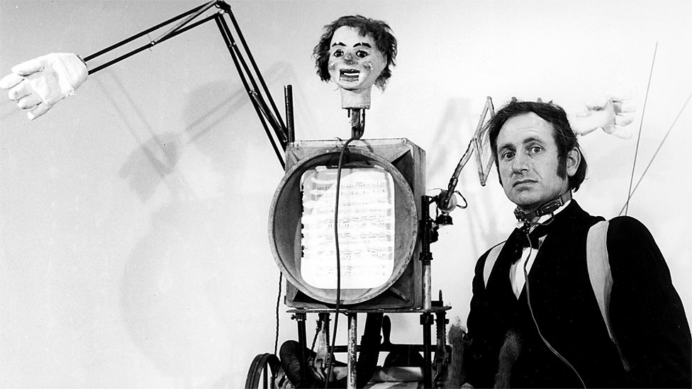 BBC - Art Screen - Films / The Bruce Lacey Experience