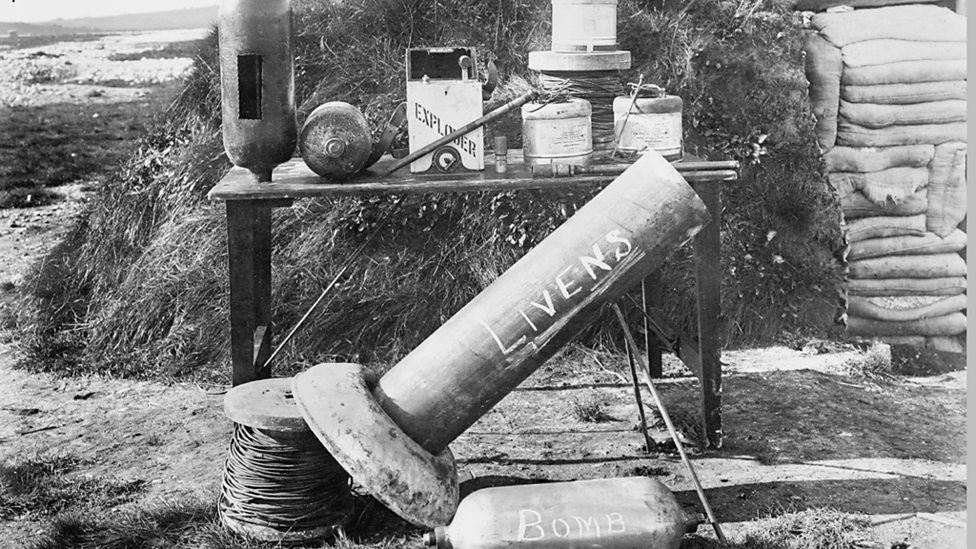 Rare audio recording of British troops firing gas shells at German ...