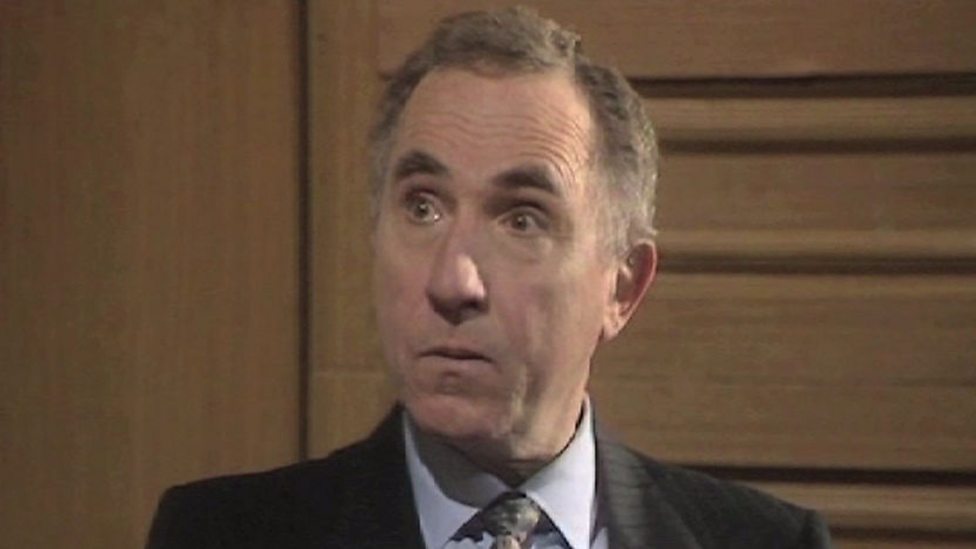 BBC Two - Yes Minister, Series 3, Party Games, Jim Hacker Gets the Call