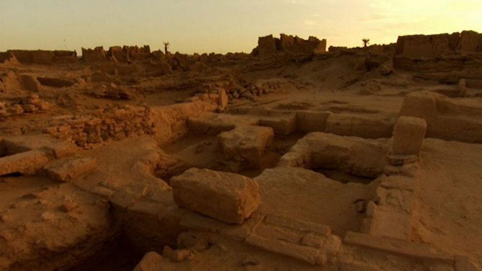 BBC Two - How Earth Made Us, Water, Deep desert water