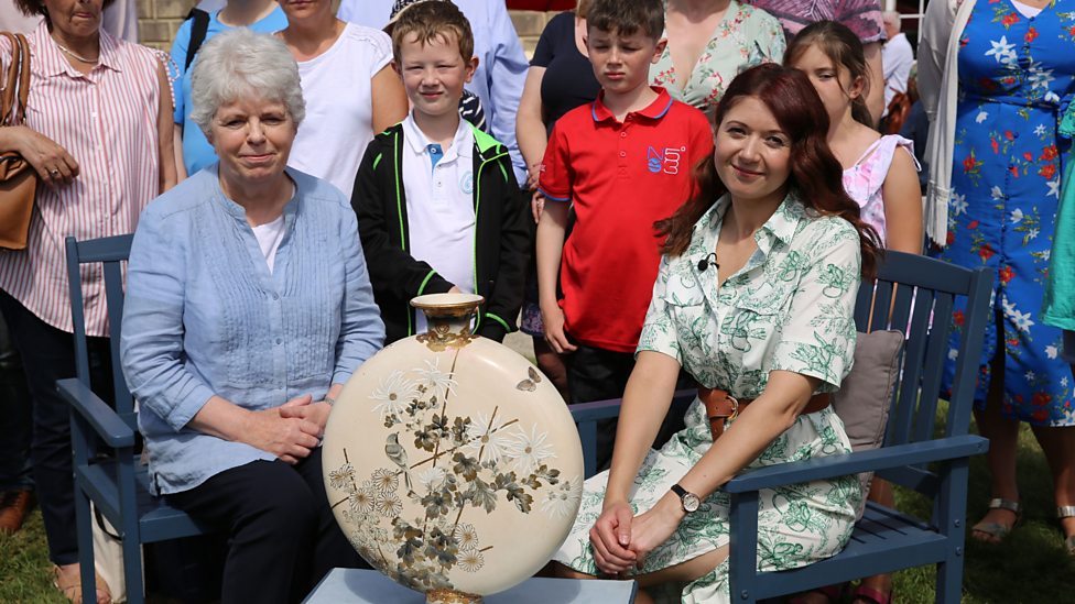 BBC One - Antiques Roadshow - Alexandra Aguilar