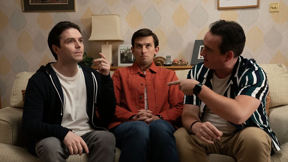 BBC One - Two Doors Down, "Did the two of yous bunk up"?