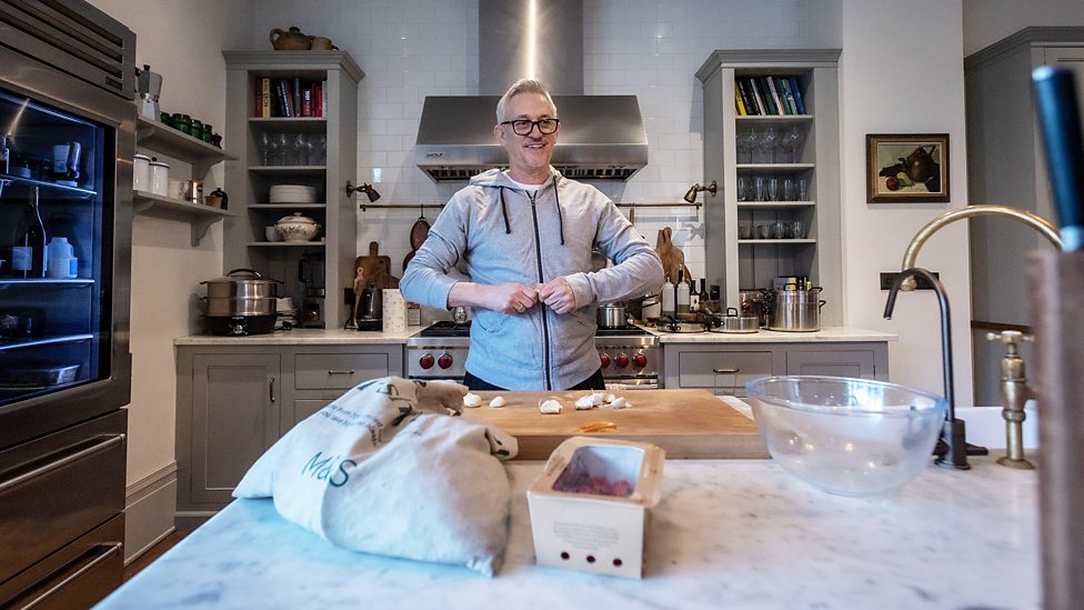BBC Radio 4 - The Food Programme, Cooking at home with Gary Lineker ...