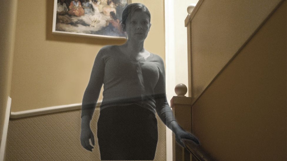 BBC One - EastEnders, Ghosts of Walford - 30th April 2004 – Laura Beale