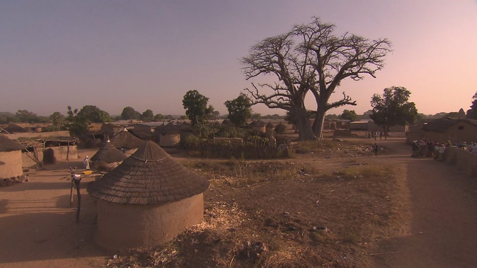 BBC Two - Family Goldmine, In photos: Village life in Tofola, Mali ...