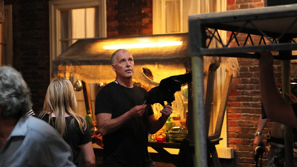 BBC One - Doctor Who, Series 9, Face the Raven, Face the Raven: Behind ...