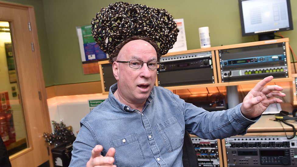BBC Radio 2 - Ken Bruce, Ken Bruce's Week Of Wigs - Ken Shows Off His Fulsome Locks