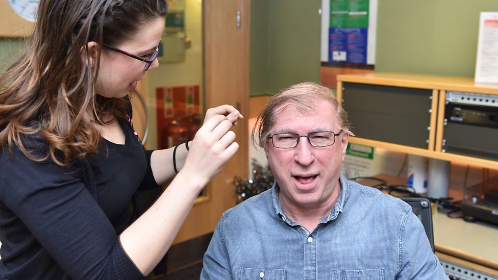 BBC Radio 2 - Ken Bruce, Ken Bruce's Week Of Wigs - Next Up - The 'Bobby Charlton'