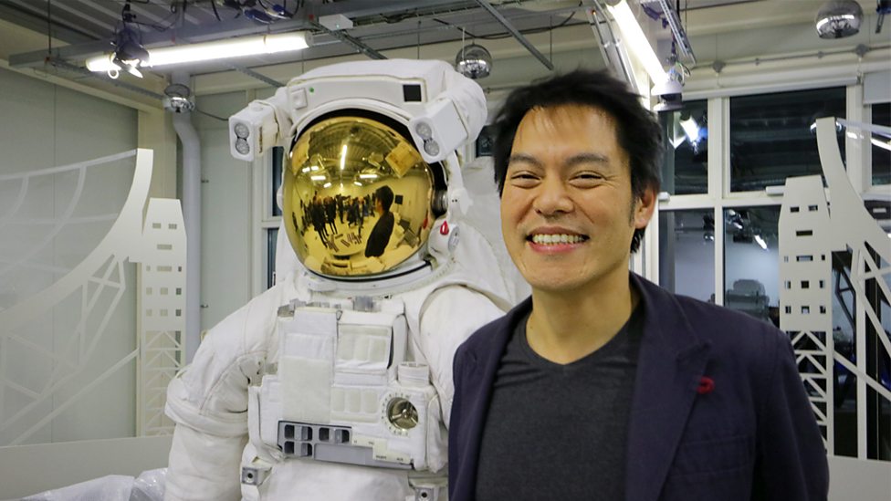 BBC Two - Stargazing, January 2016 - Dr Kevin Fong