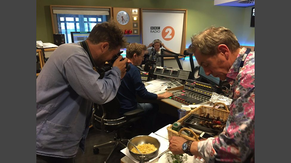 BBC Radio 2 - Simon Mayo Drivetime, A day in the life of Drivetime ...