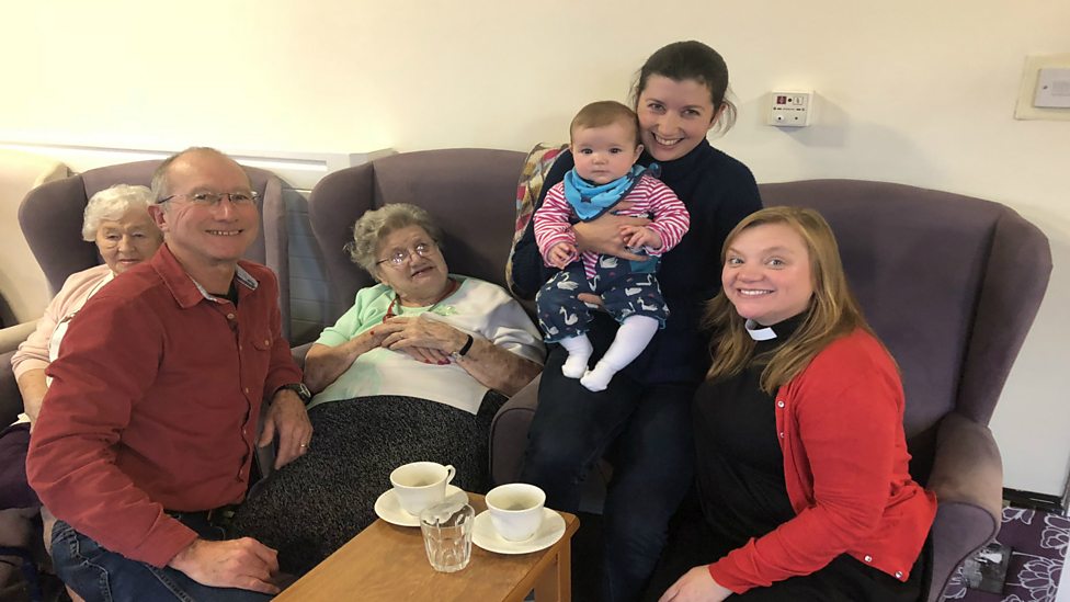 BBC Radio 2 - Good Morning Sunday, 25/12/2017, Kate Bottley - Marie ...