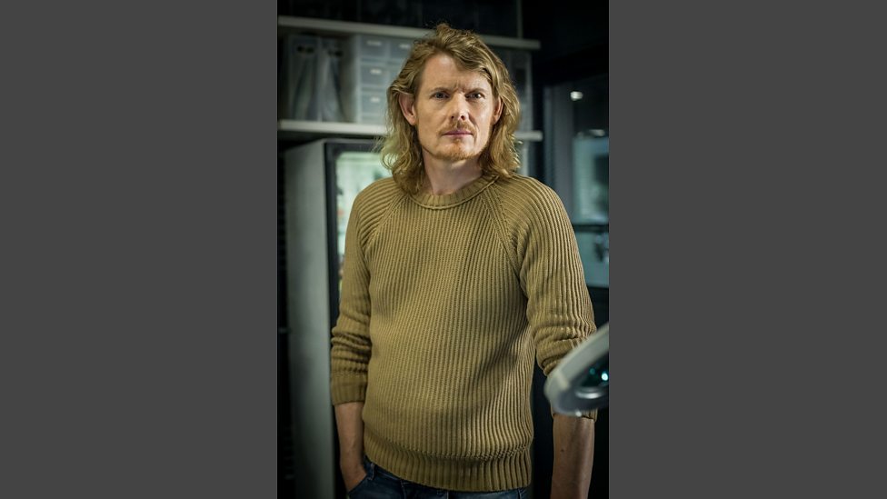 BBC - In Pictures: Series 21 - David Cannon (Julian Rhind-Tutt)