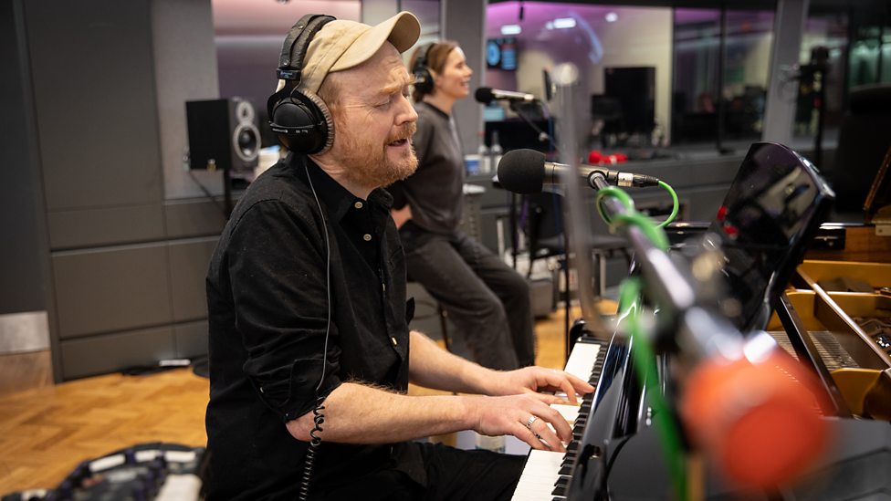 BBC Radio 4 - Loose Ends, Felicity Kendal, Liam Dutton, Charlie ...