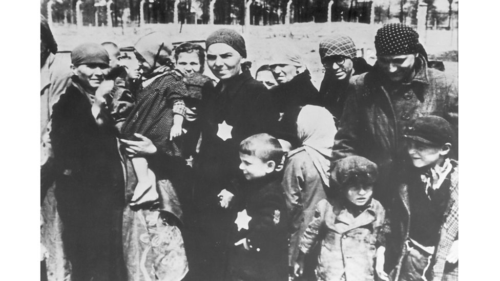 Genocide - The Holocaust - 3rd level History Revision - BBC Bitesize