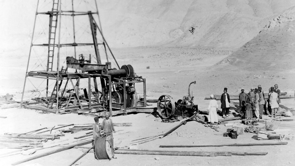 How did oil come to run our world? - BBC Teach