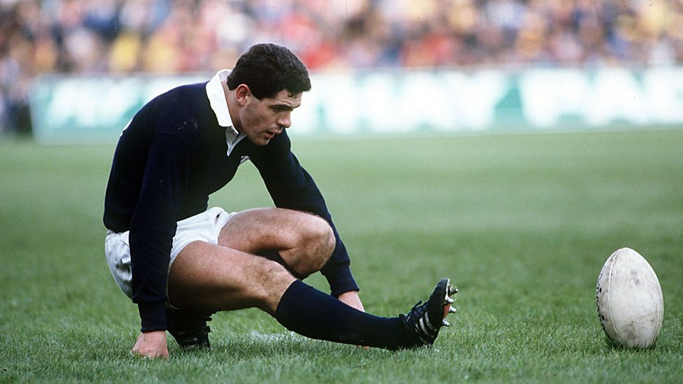 What's the secret behind the perfect rugby kick? - BBC Teach