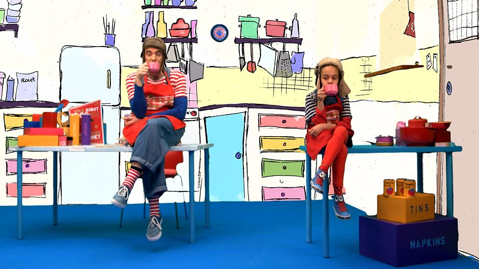 Maths KS1: Titch and Ted Learn About Mass and Volume (pt 4/6) - BBC Teach