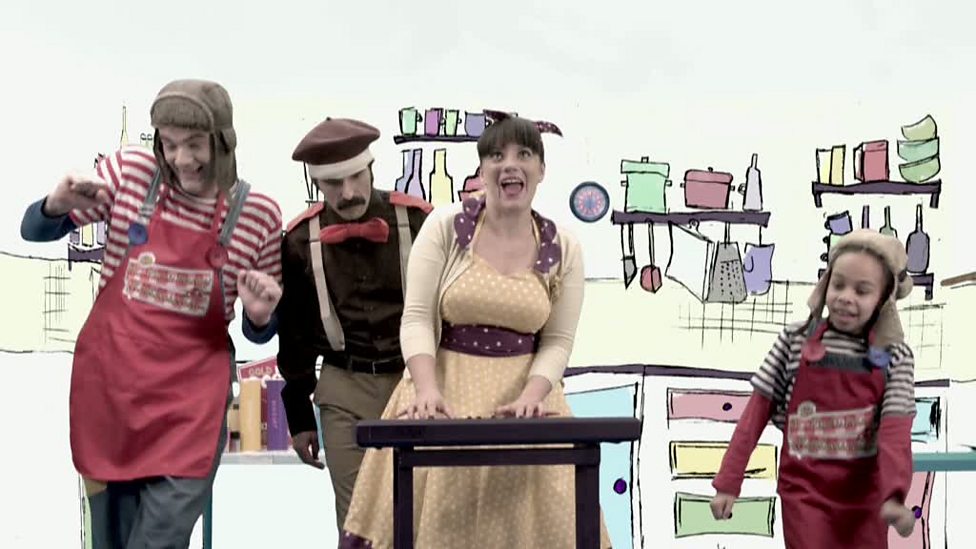 Maths KS1: Titch and Ted Learn About Mass and Volume (pt 4/6) - BBC Teach