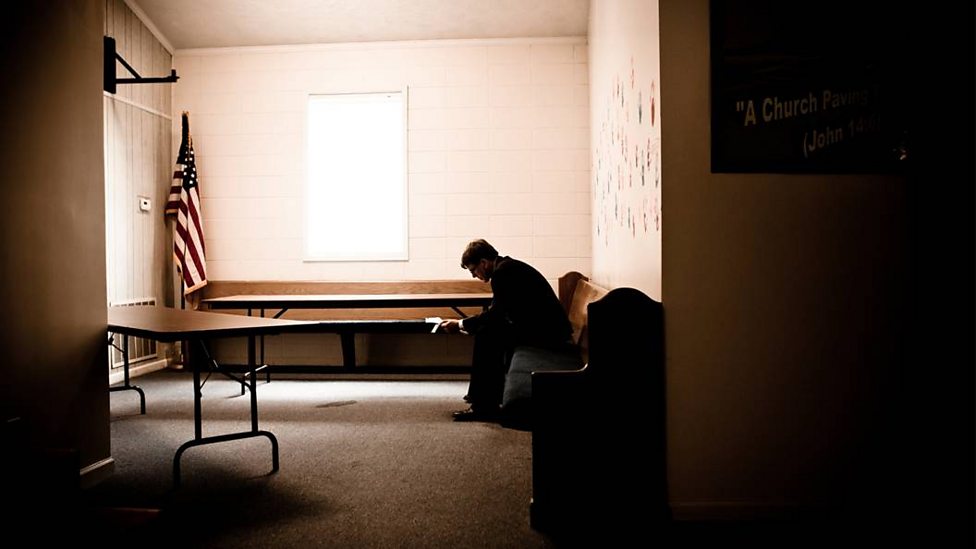 Photographing 17 years of death row executions - BBC Three