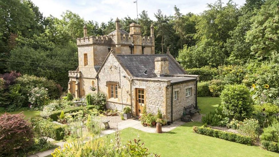 You can now buy a castle for £550,000 - BBC Three