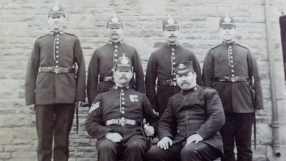 The establishment of the Metropolitan Police - Enforcing law and order ...