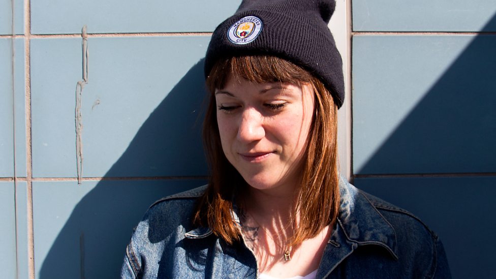 What it's like being a modern-day female football fan - BBC Three