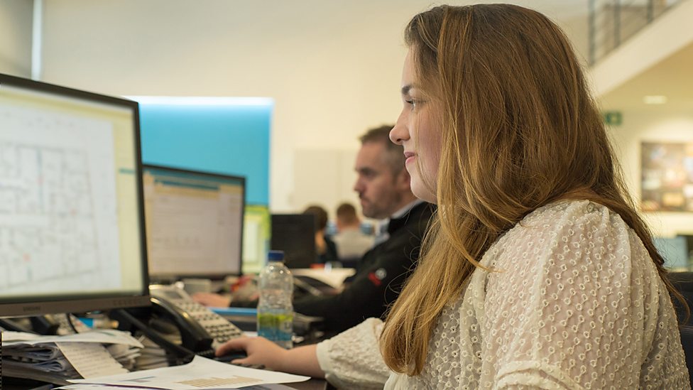 How to become a junior simulation engineer: Aine's story - BBC Bitesize