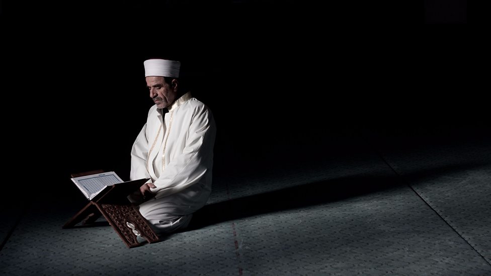 What is Islam and what do Muslims believe in? - BBC Bitesize What is Islam and what do Muslims believe in? - BBC Bitesize