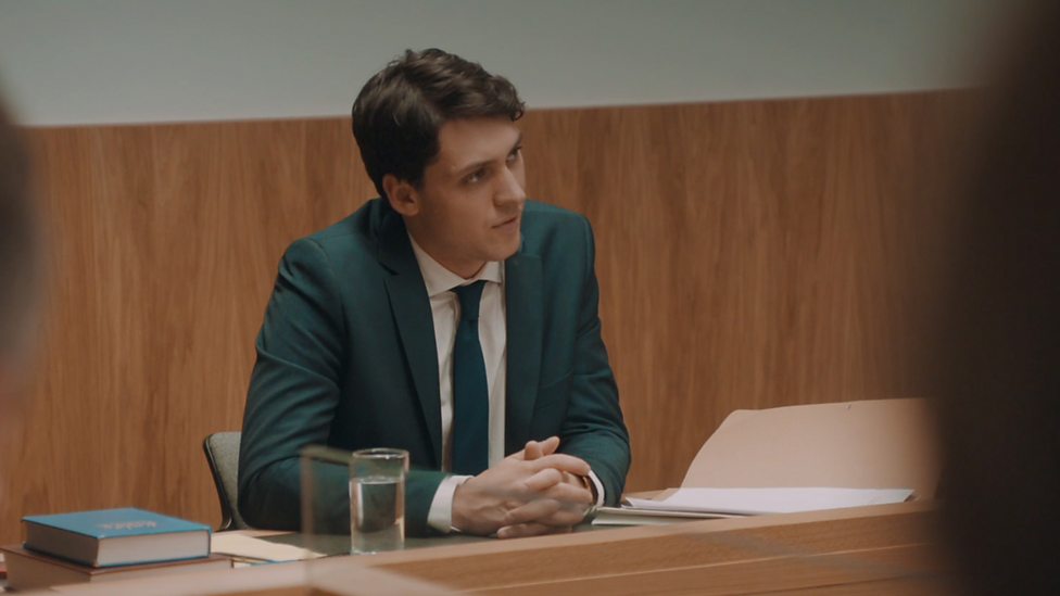 KS4 PSHE: Is this sexual harassment? - BBC Teach