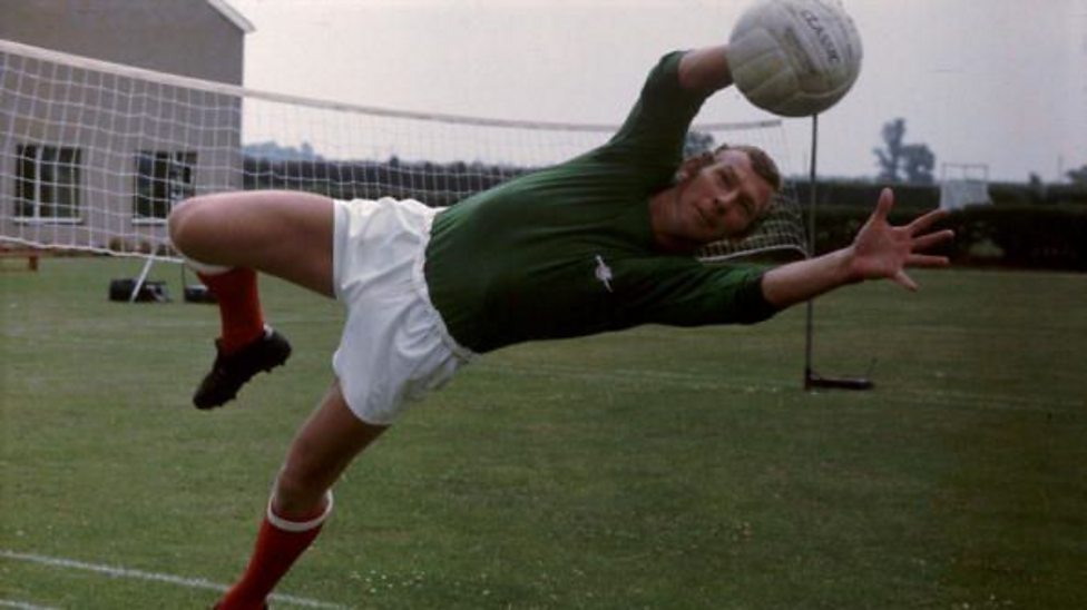 Transfer deadline day: the six stages of a football medical - BBC Bitesize