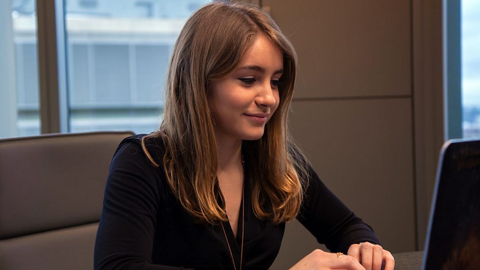 How to become a software developer: Hannah's story - BBC Bitesize