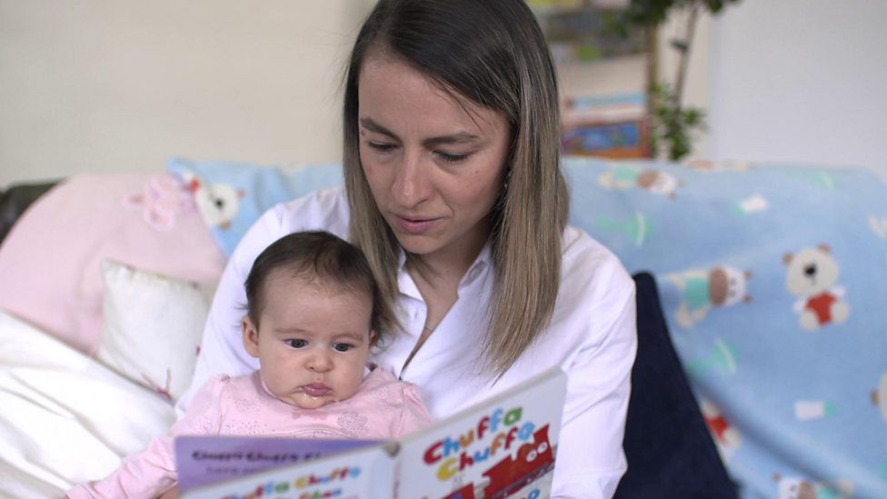 Easy ways to talk to your baby more - BBC Tiny Happy People